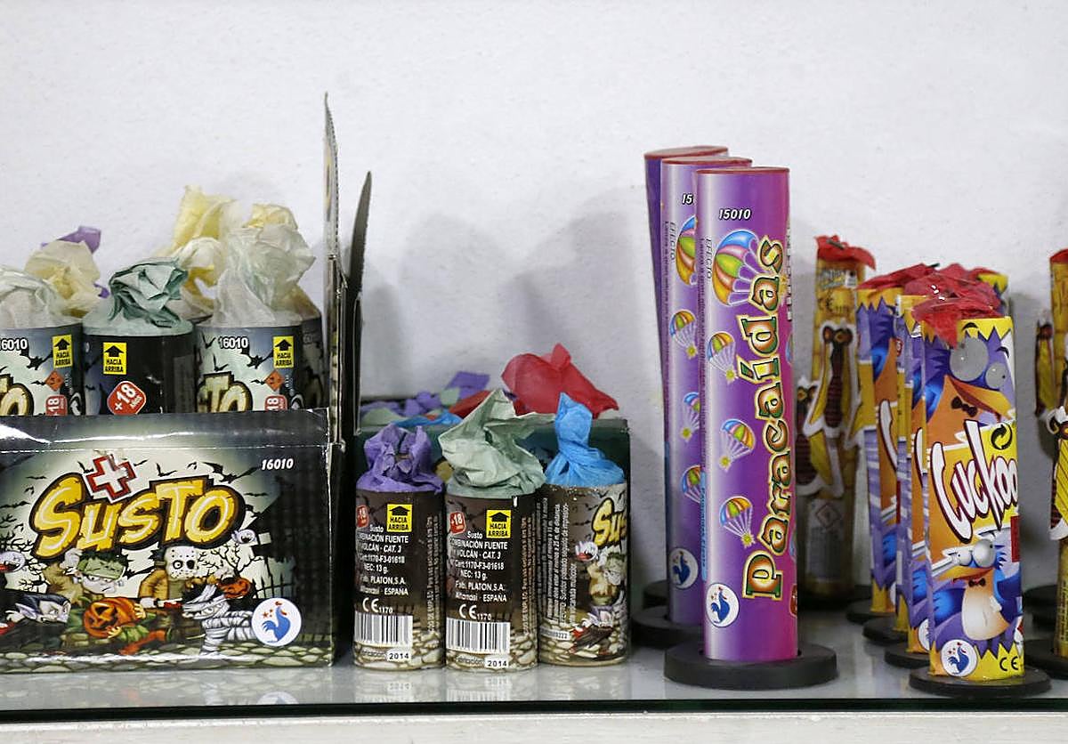 Petardos, Fallas 2023 | Los petardos que llegan por Fallas: del supercagón a los atómicos | Las ...